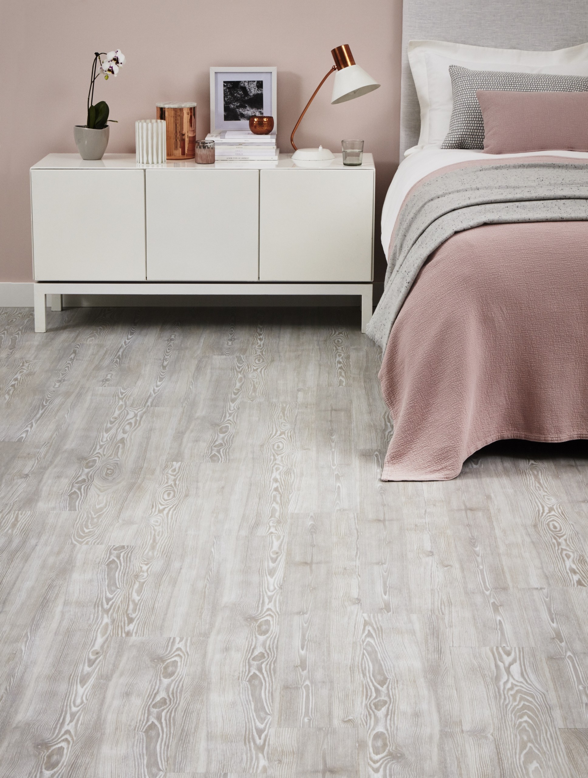 Vinyl Tiles – Designer Contracts